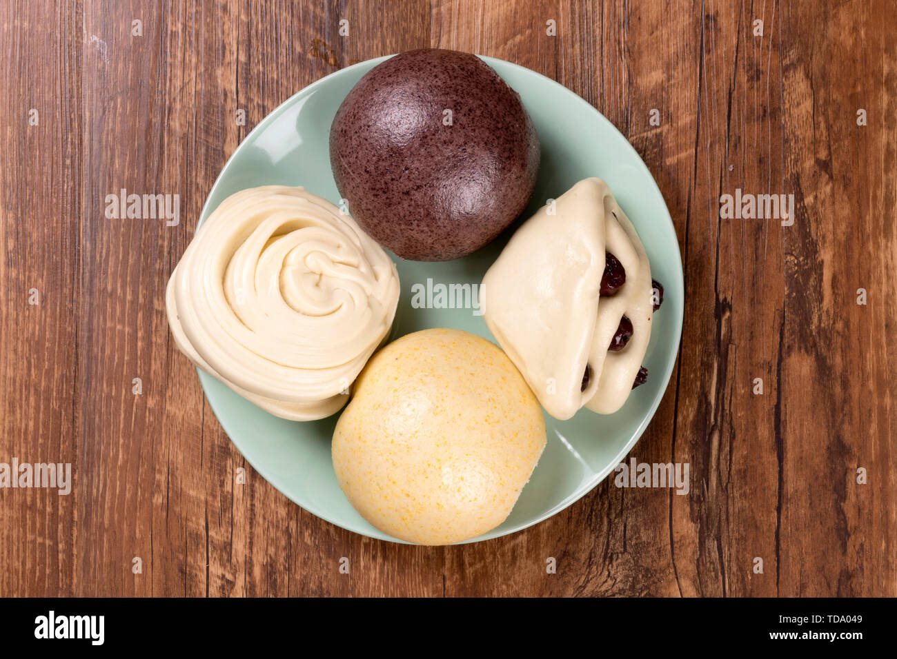 Steamed corn rolls hi-res stock photography and images - Alamy