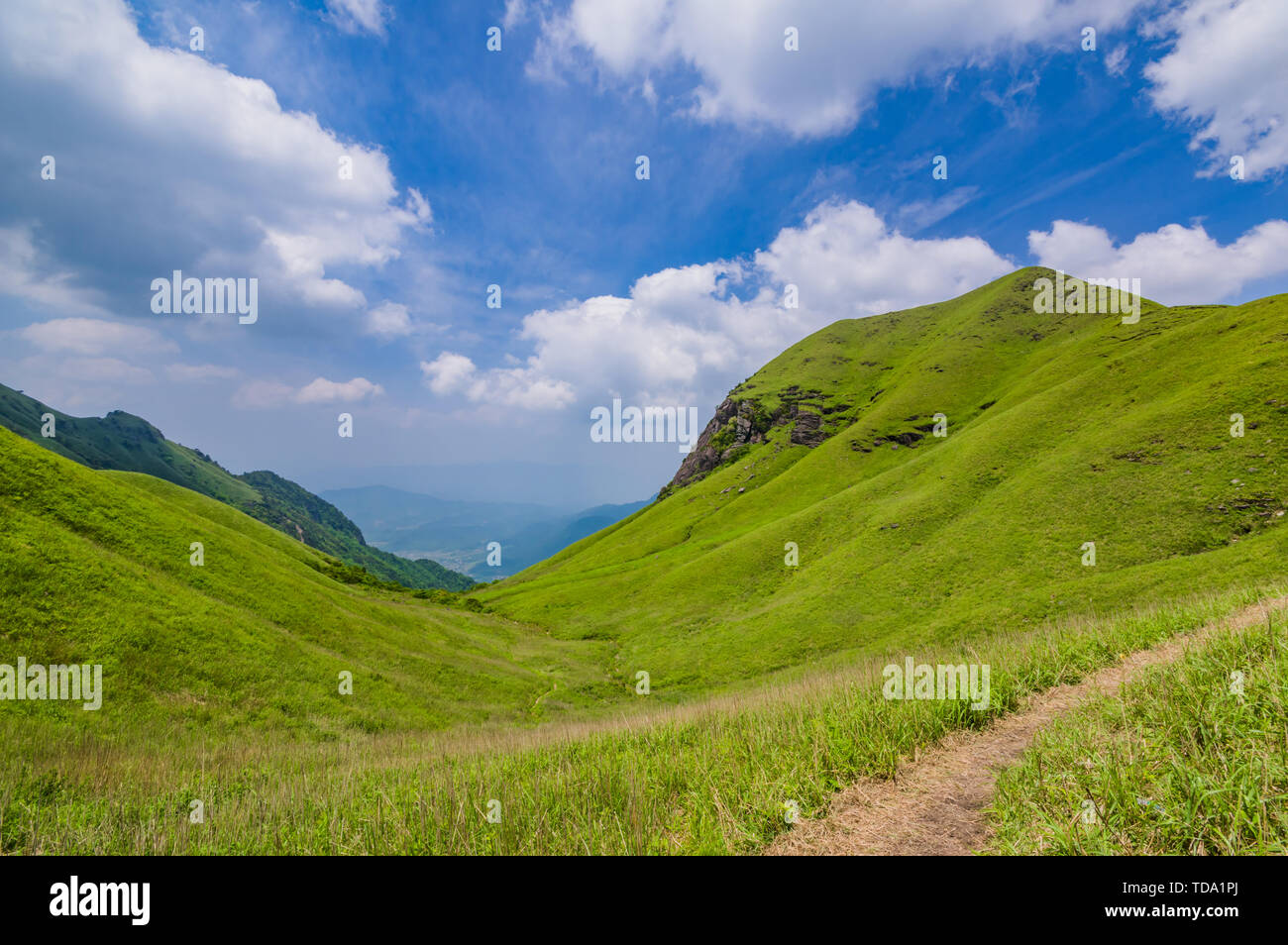 Desperate slope hi-res stock photography and images - Alamy