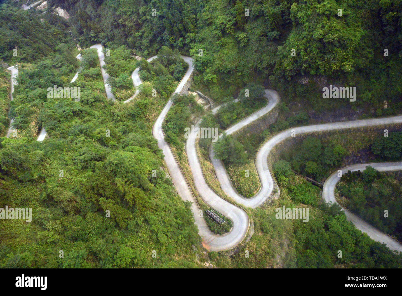 Tianmen road mountain hi-res stock photography and images - Alamy