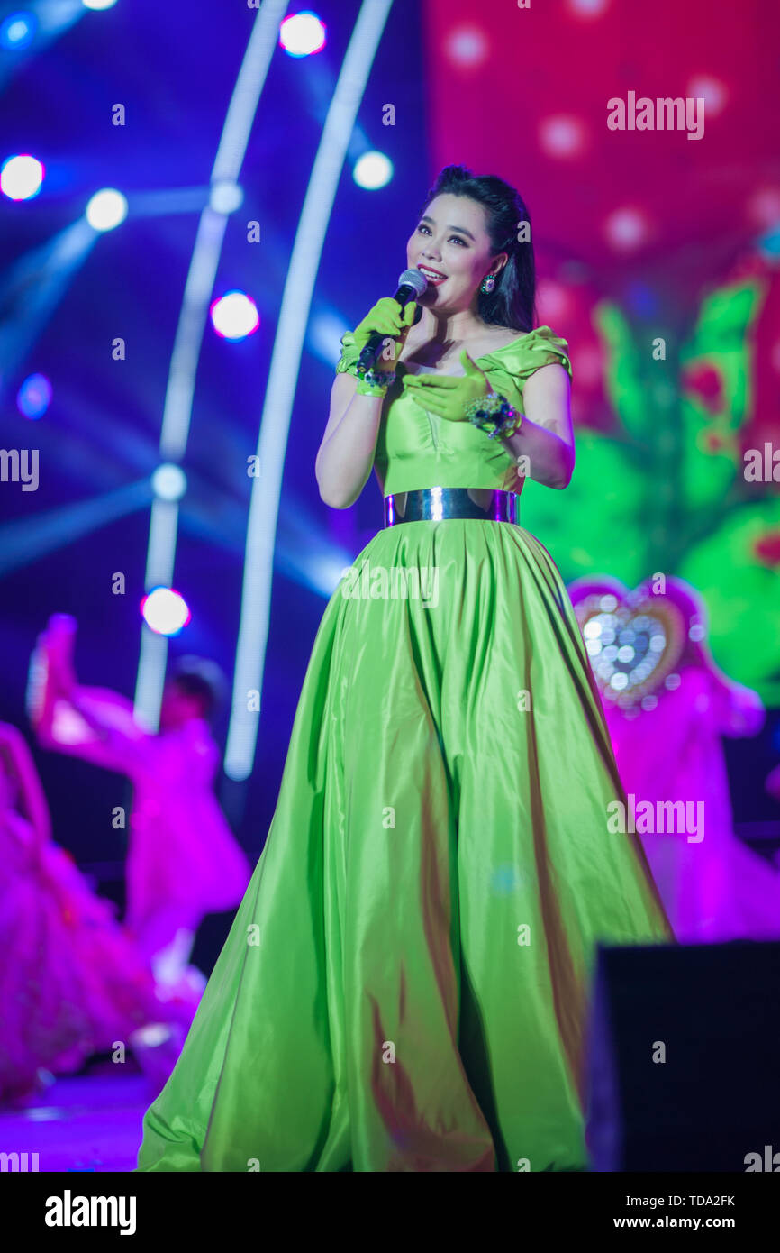 Lobster dance hi-res stock photography and images - Alamy