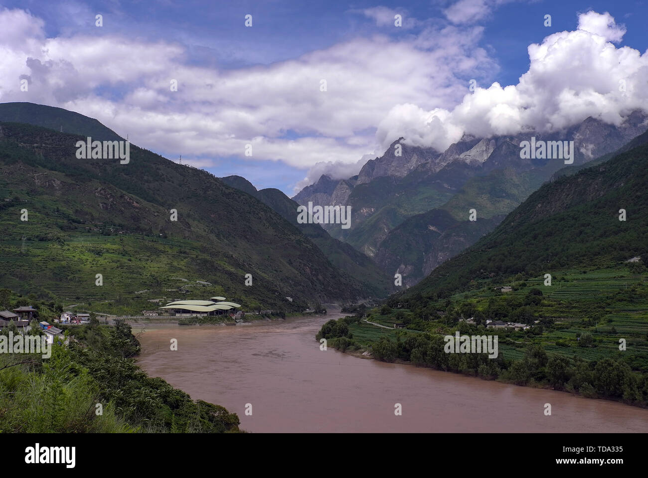 The scenery of the Jinsha River Stock Photo - Alamy