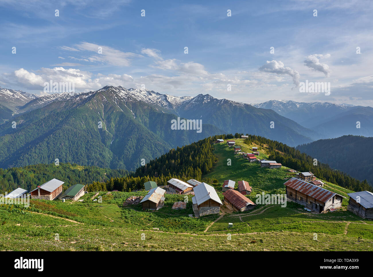 Traditional wooden plateau houses of Pokut Plateau, northeastern ...