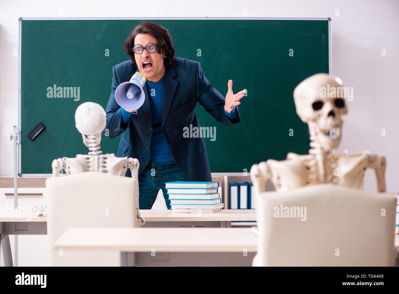 The yelling bones hi-res stock photography and images - Alamy