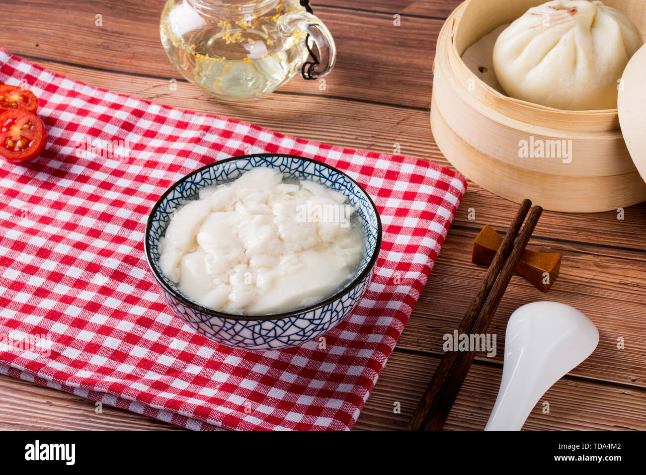 Bean curd brain a famous traditional snack, also known as bean curd ...