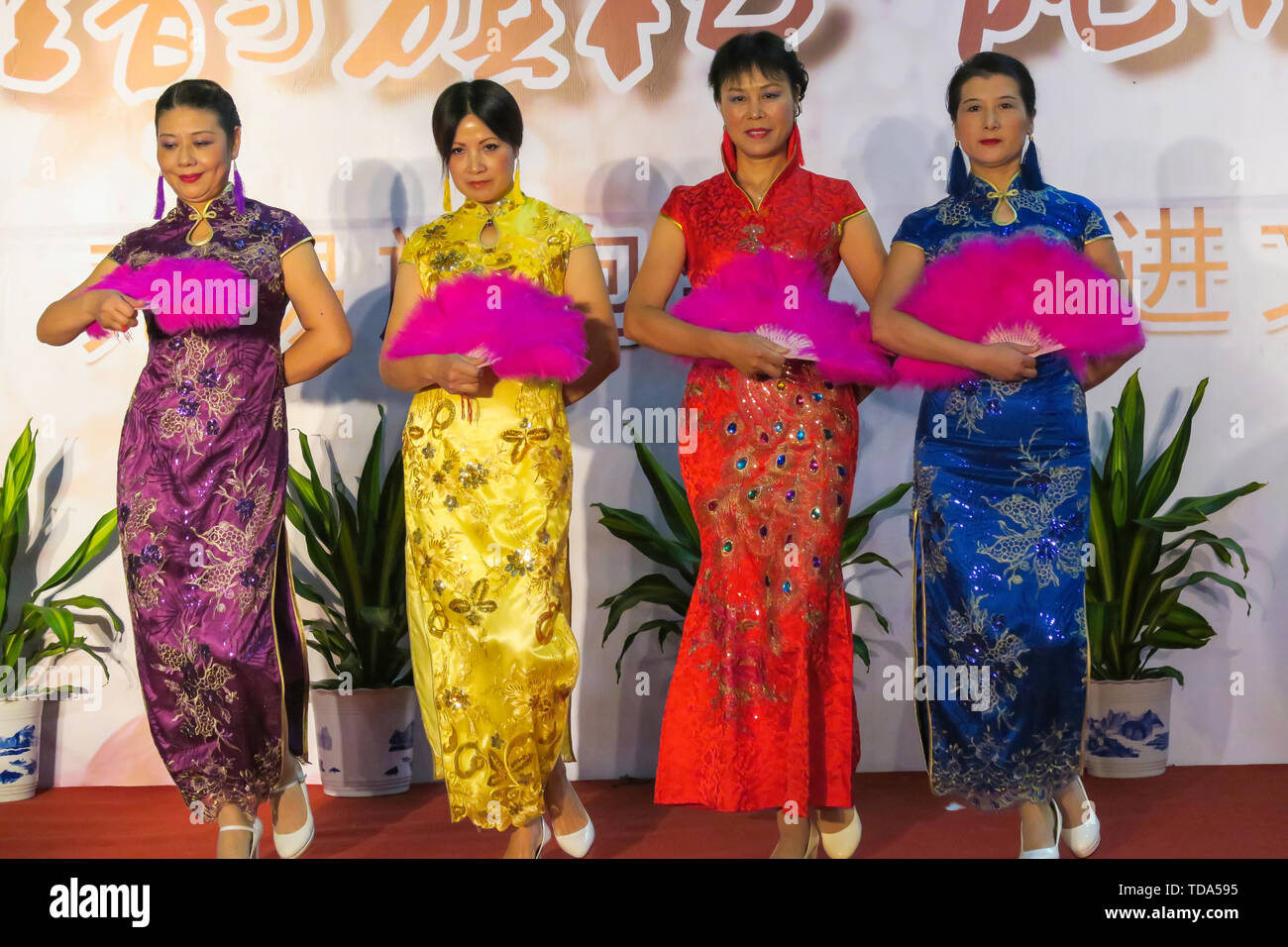 Jiangnan Qipao show Stock Photo - Alamy