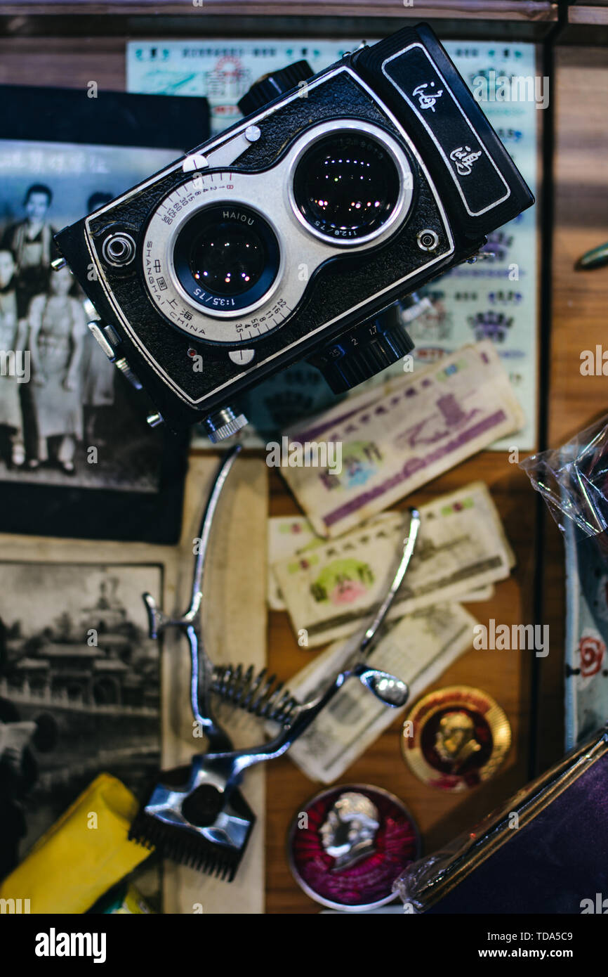 Double reverse camera hi-res stock photography and images - Alamy