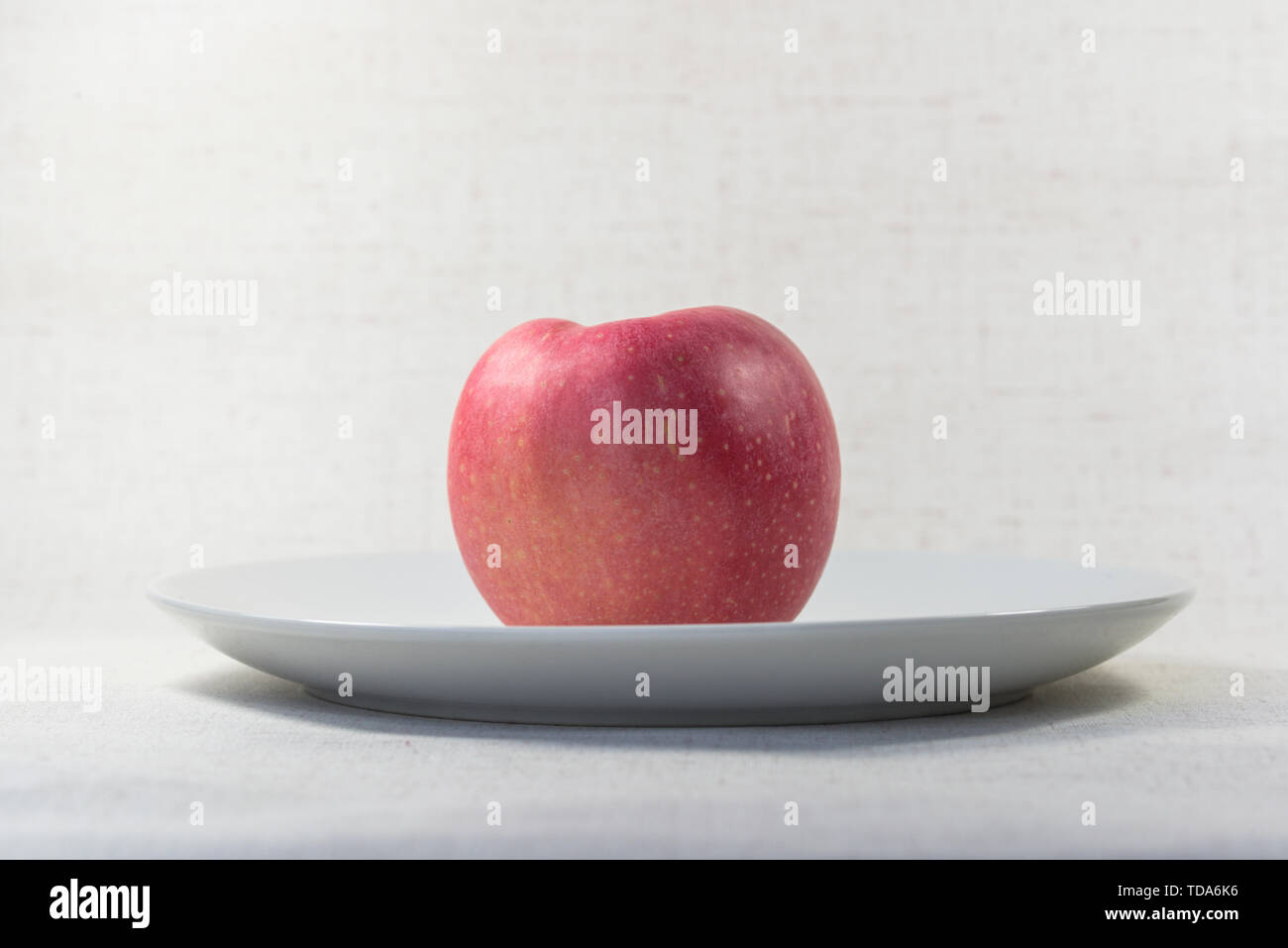 Bottom of apples hi-res stock photography and images - Alamy