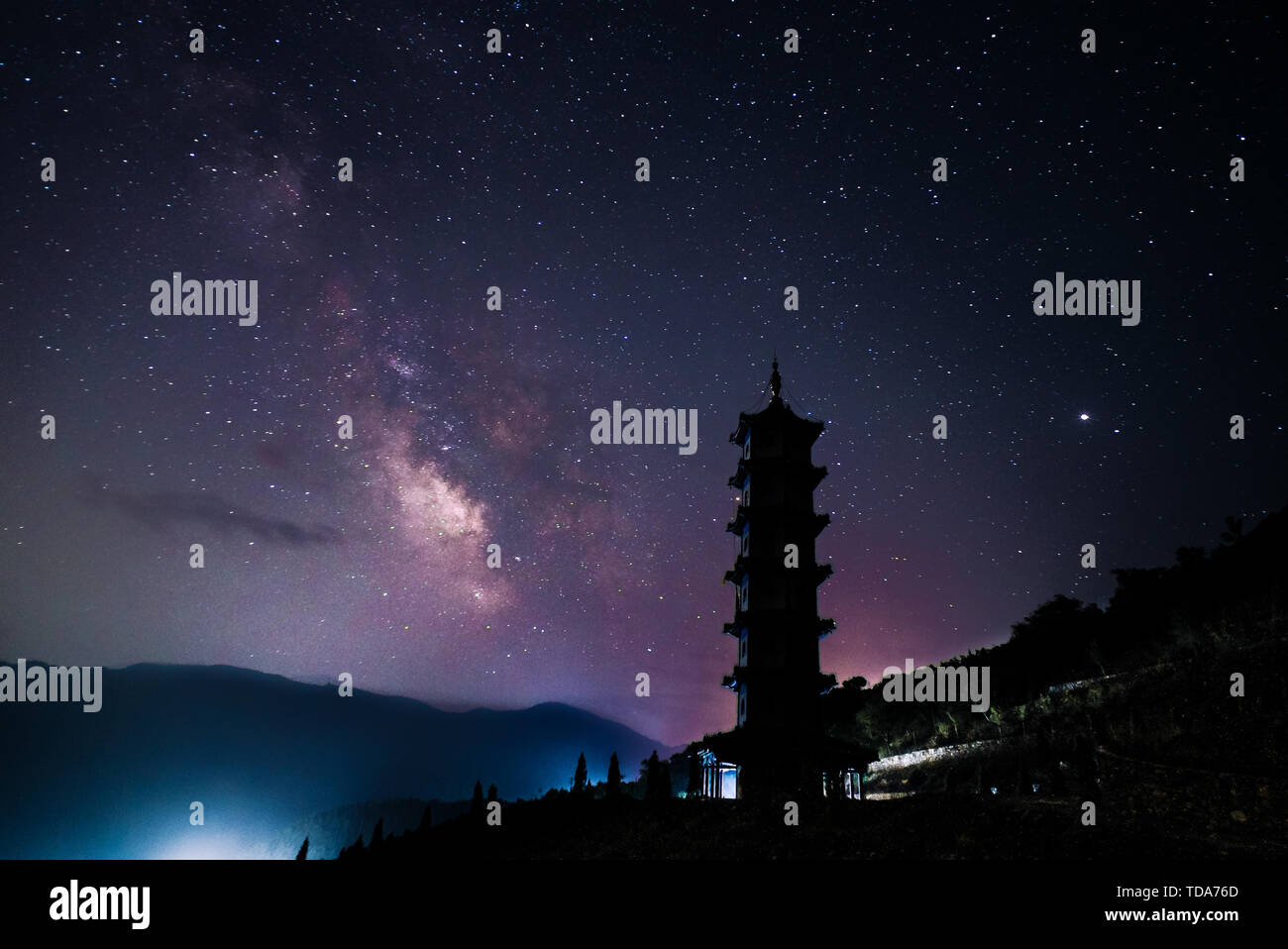 Baihua Mountain starry sky Stock Photo - Alamy