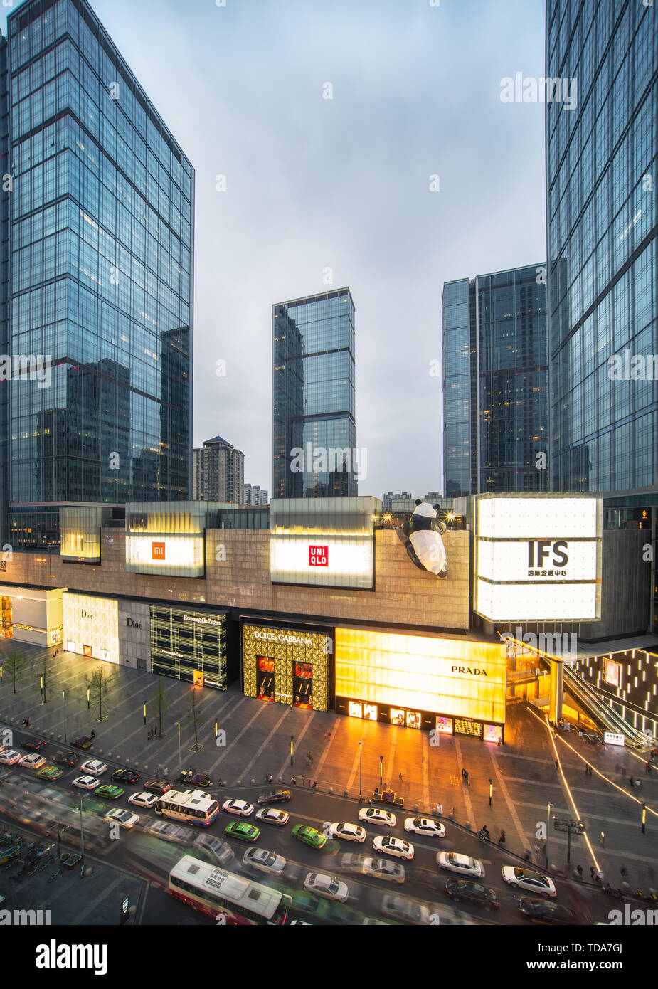 Night View of Red Star Road Pedestrian Street, Chunxi Road, Chengdu ...