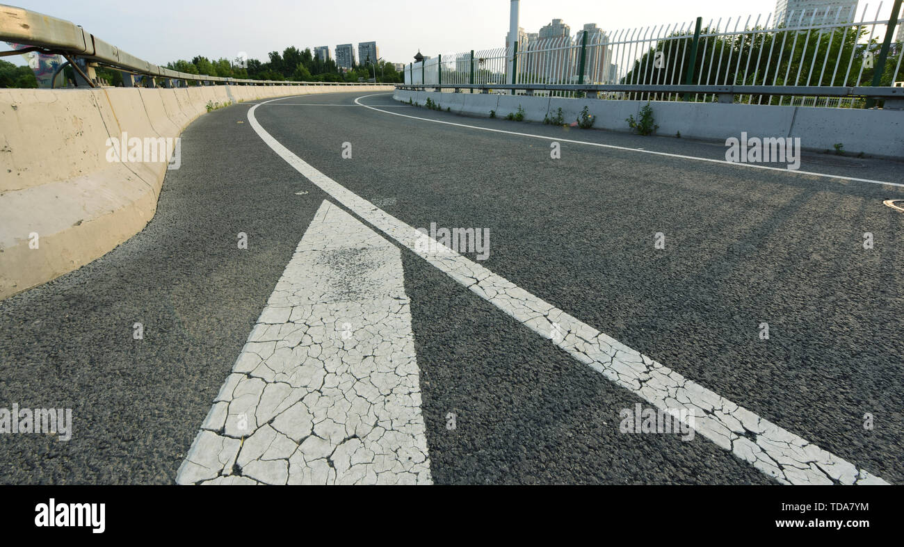Expressway and car design guide hi-res stock photography and images - Alamy