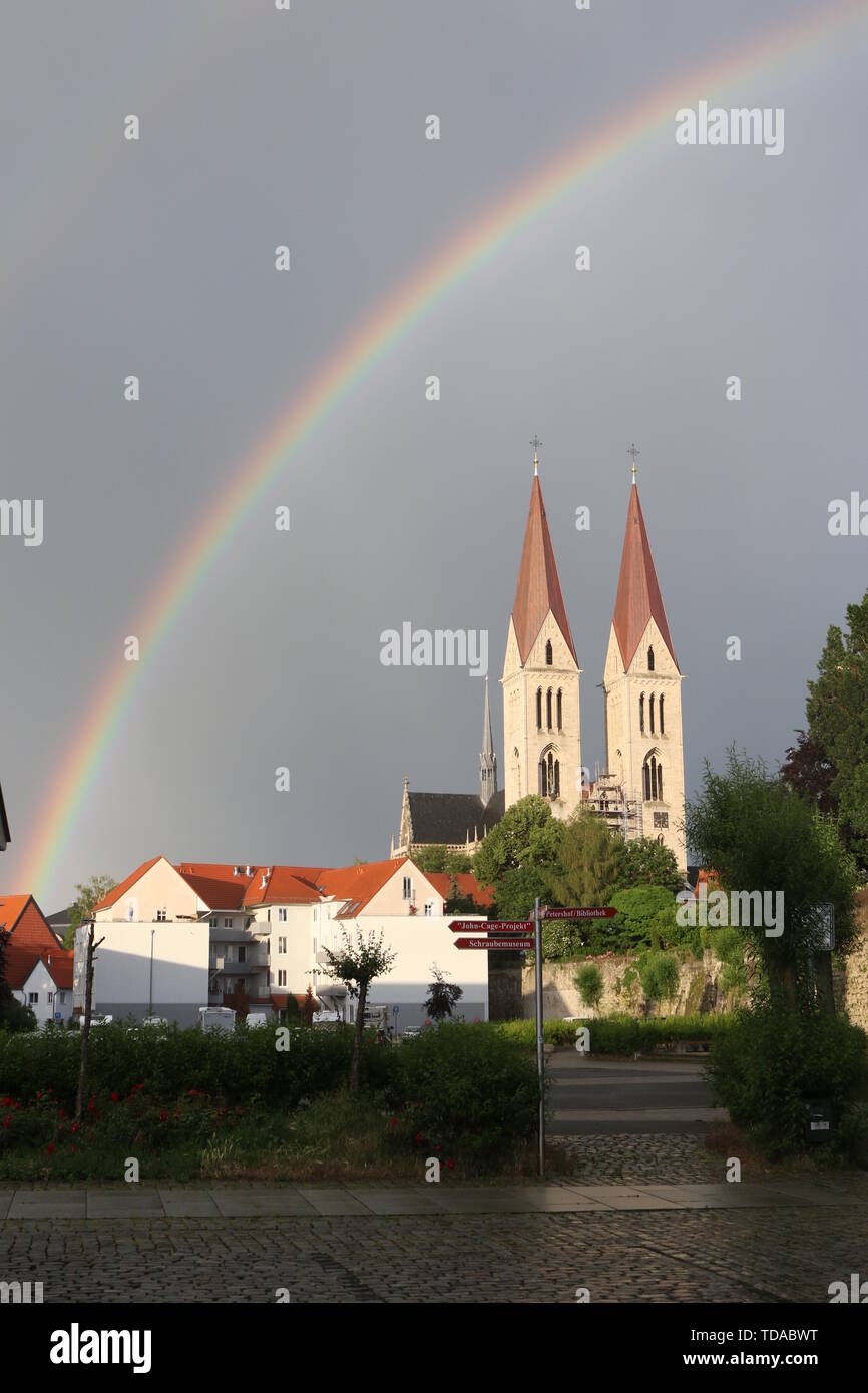 Halberstadt cathedral hi-res stock photography and images - Alamy