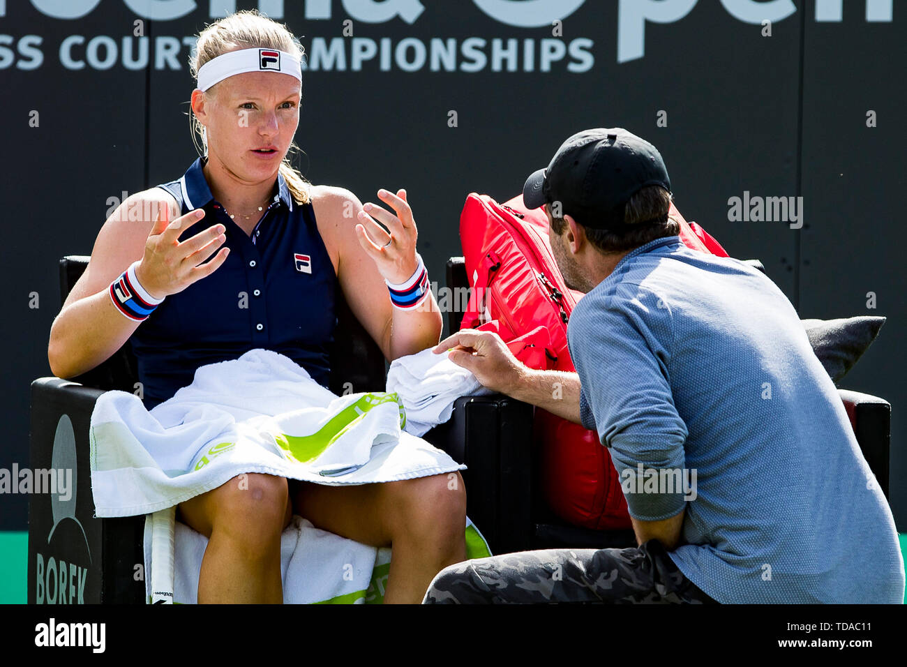 Raemon sluiter hi-res stock photography and images - Alamy