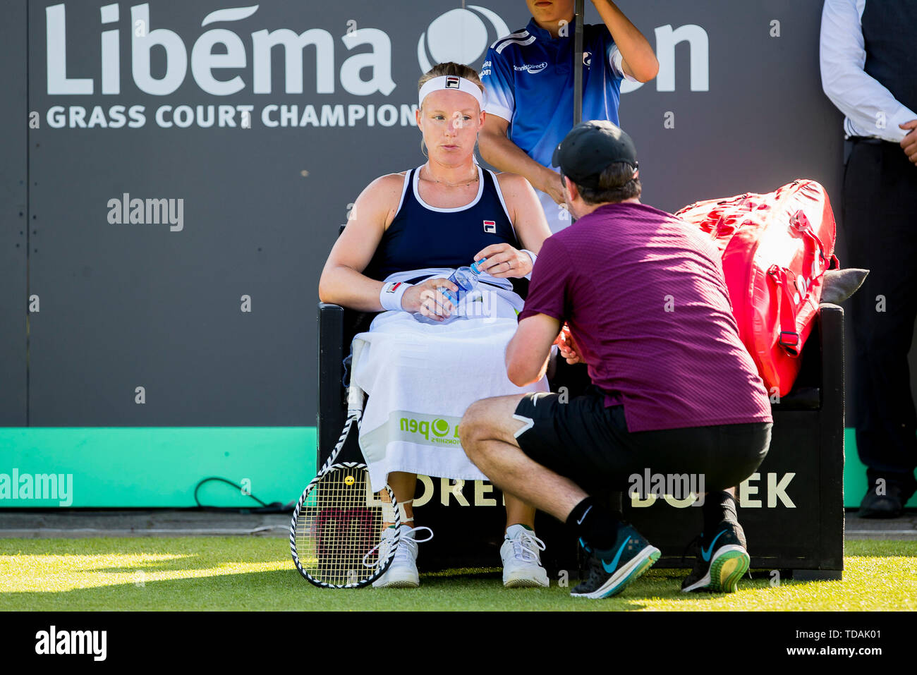 Raemon sluiter hi-res stock photography and images - Alamy