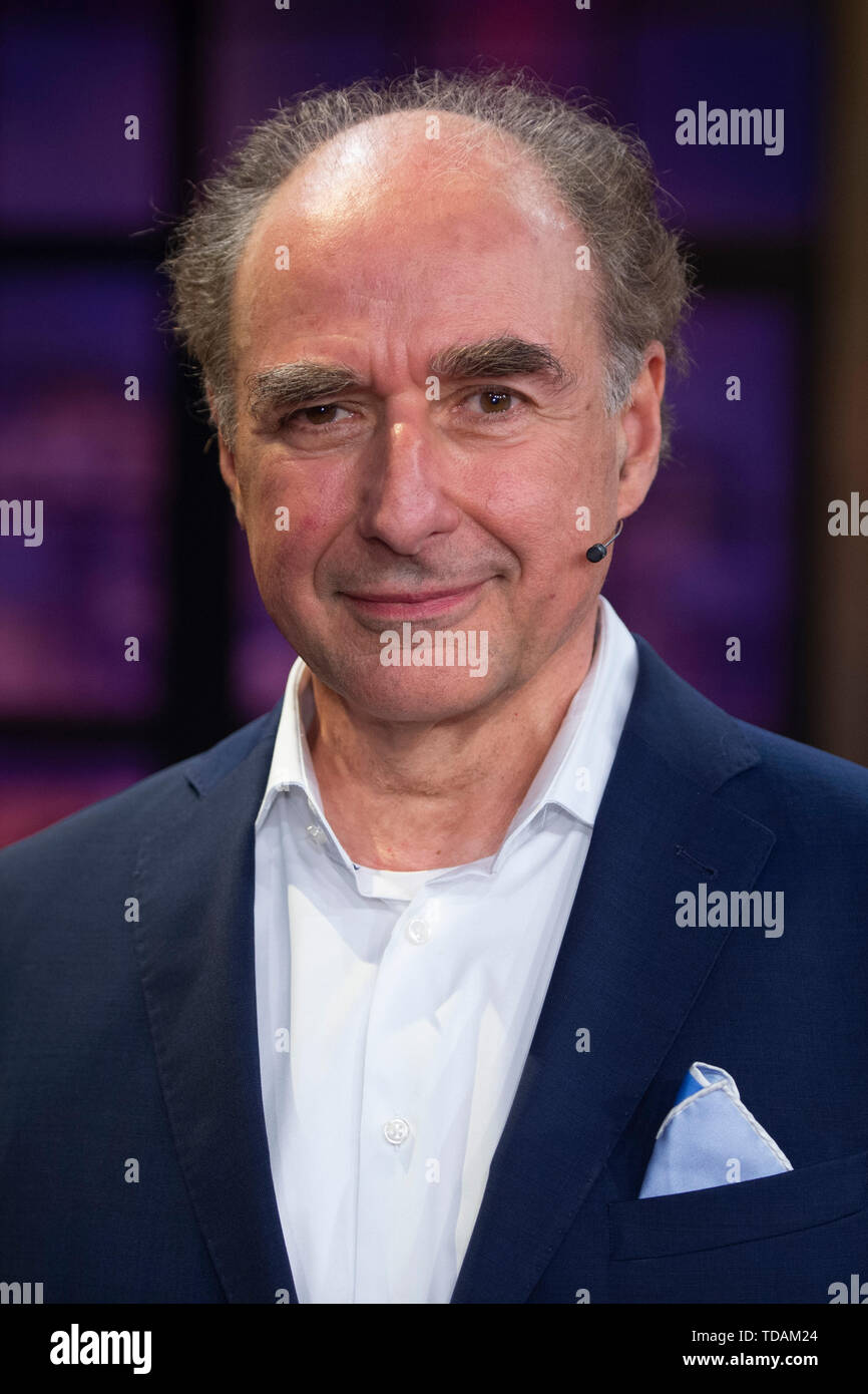 Dobos hi-res stock photography and images - Alamy