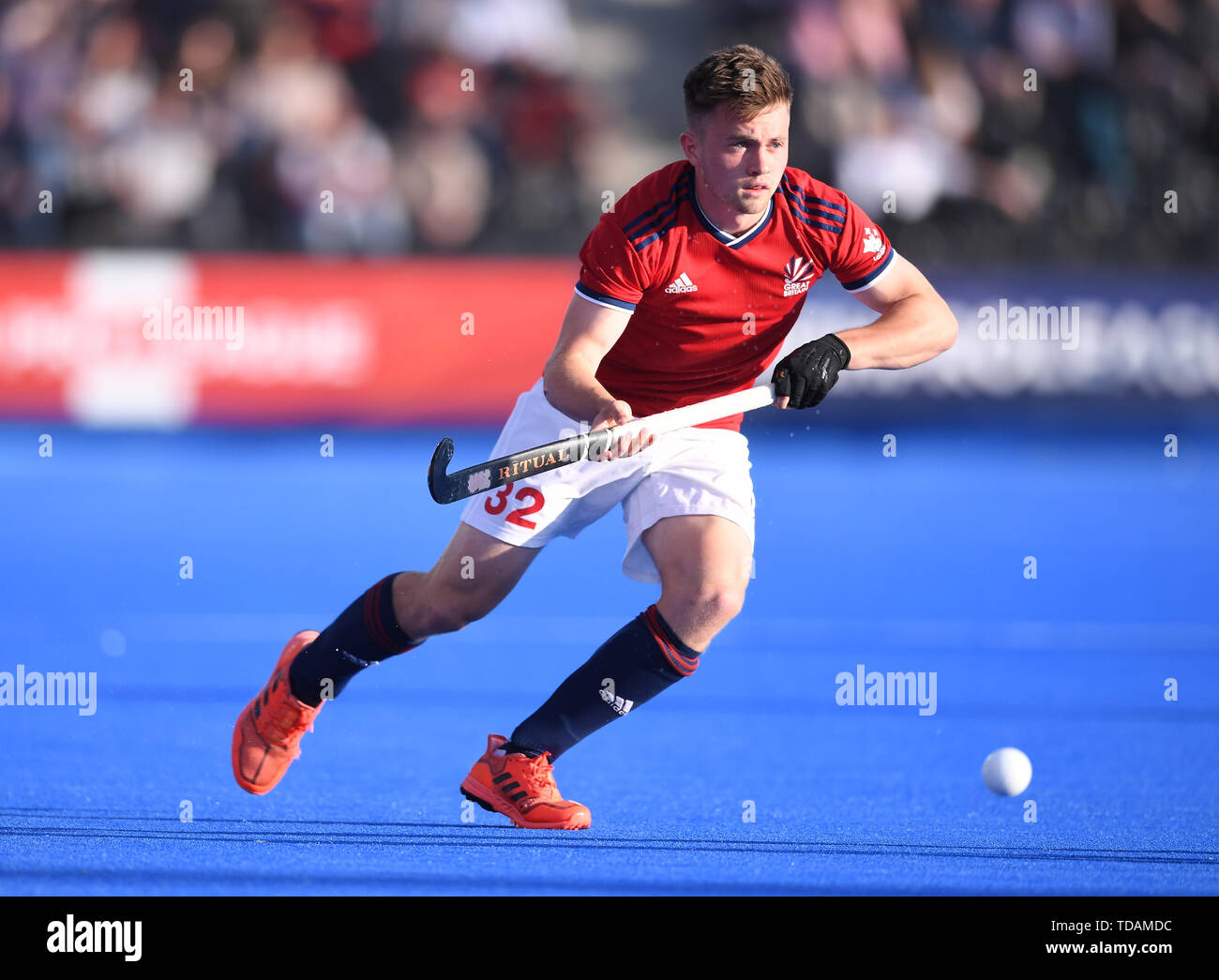 Zach wallace hi-res stock photography and images - Alamy