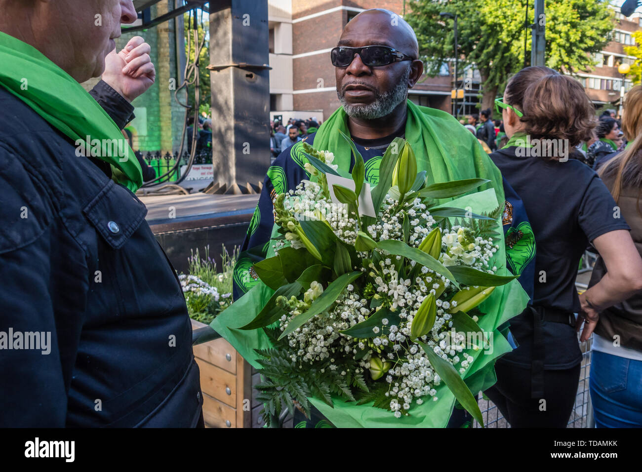 Grenfell tower cladding before fire hi-res stock photography and images ...