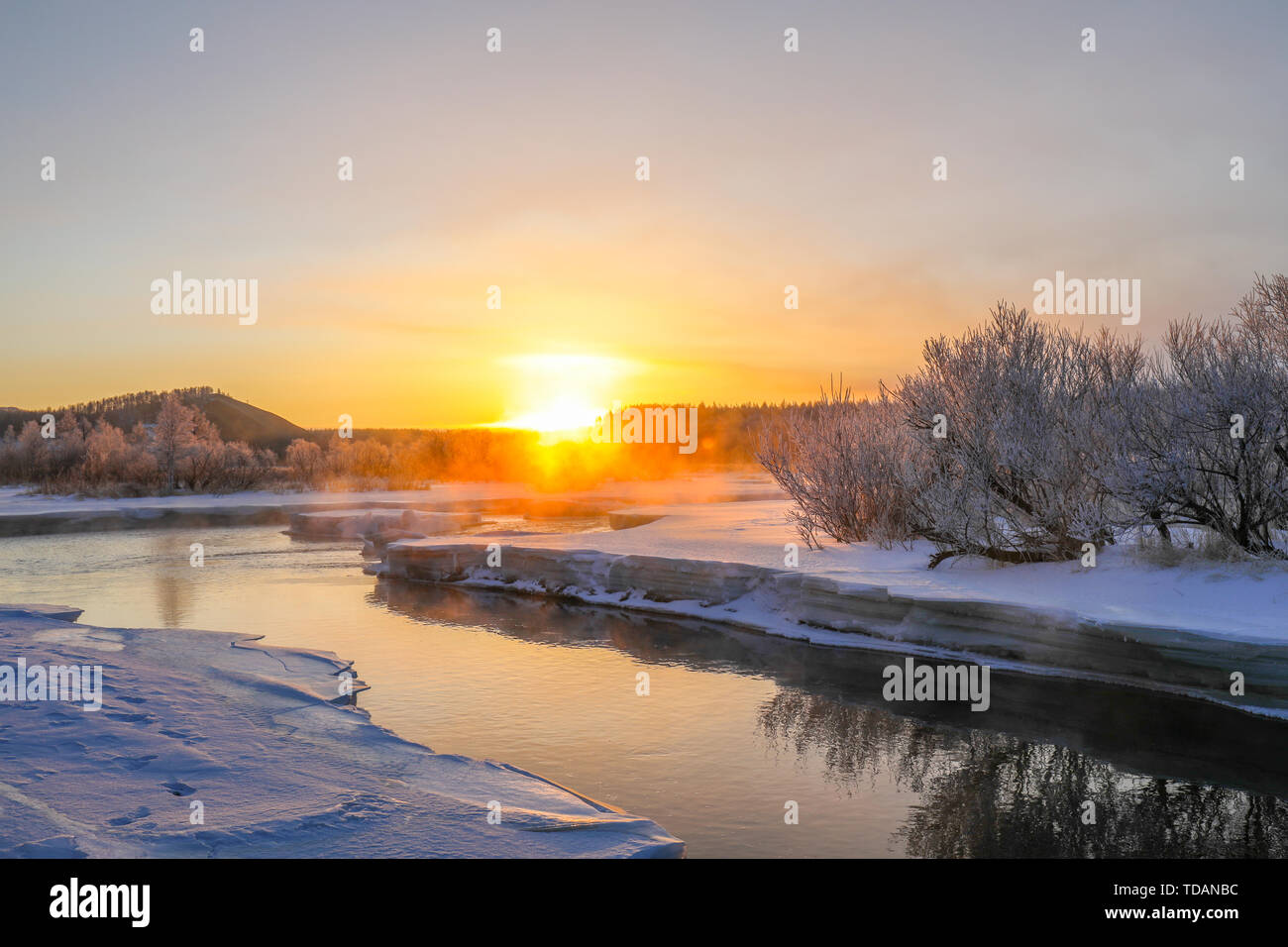Unfrozen river sunrise hi-res stock photography and images - Alamy