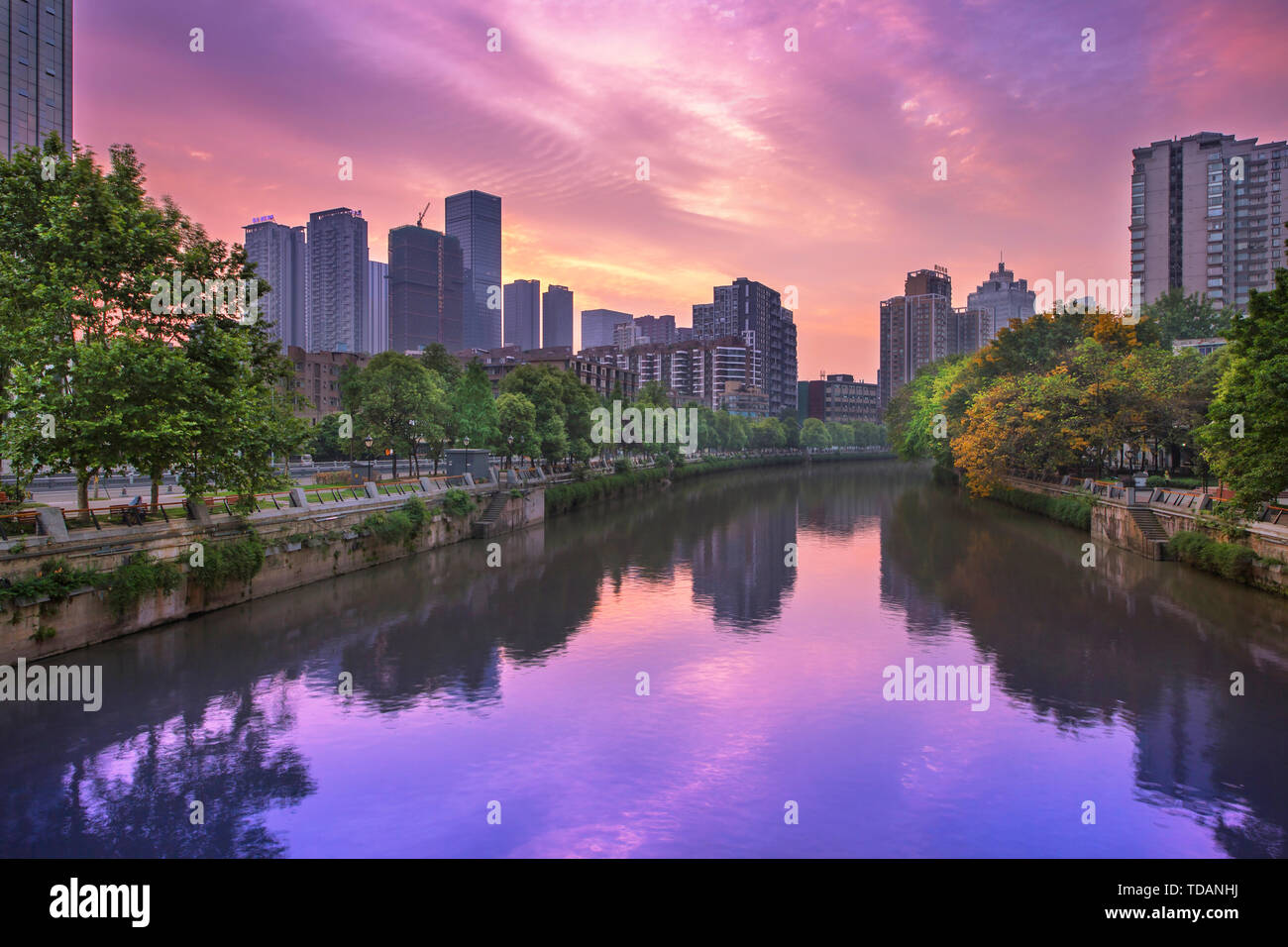 Chengdu city scenery, riverside Stock Photo - Alamy