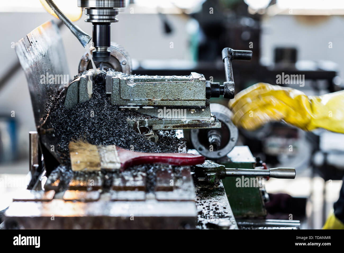 Worker operate cnc machine hi-res stock photography and images - Alamy