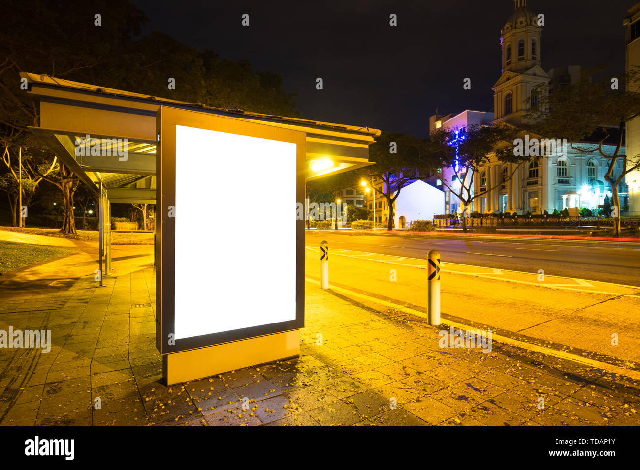 Street light urban buildings buildings Stock Photo - Alamy