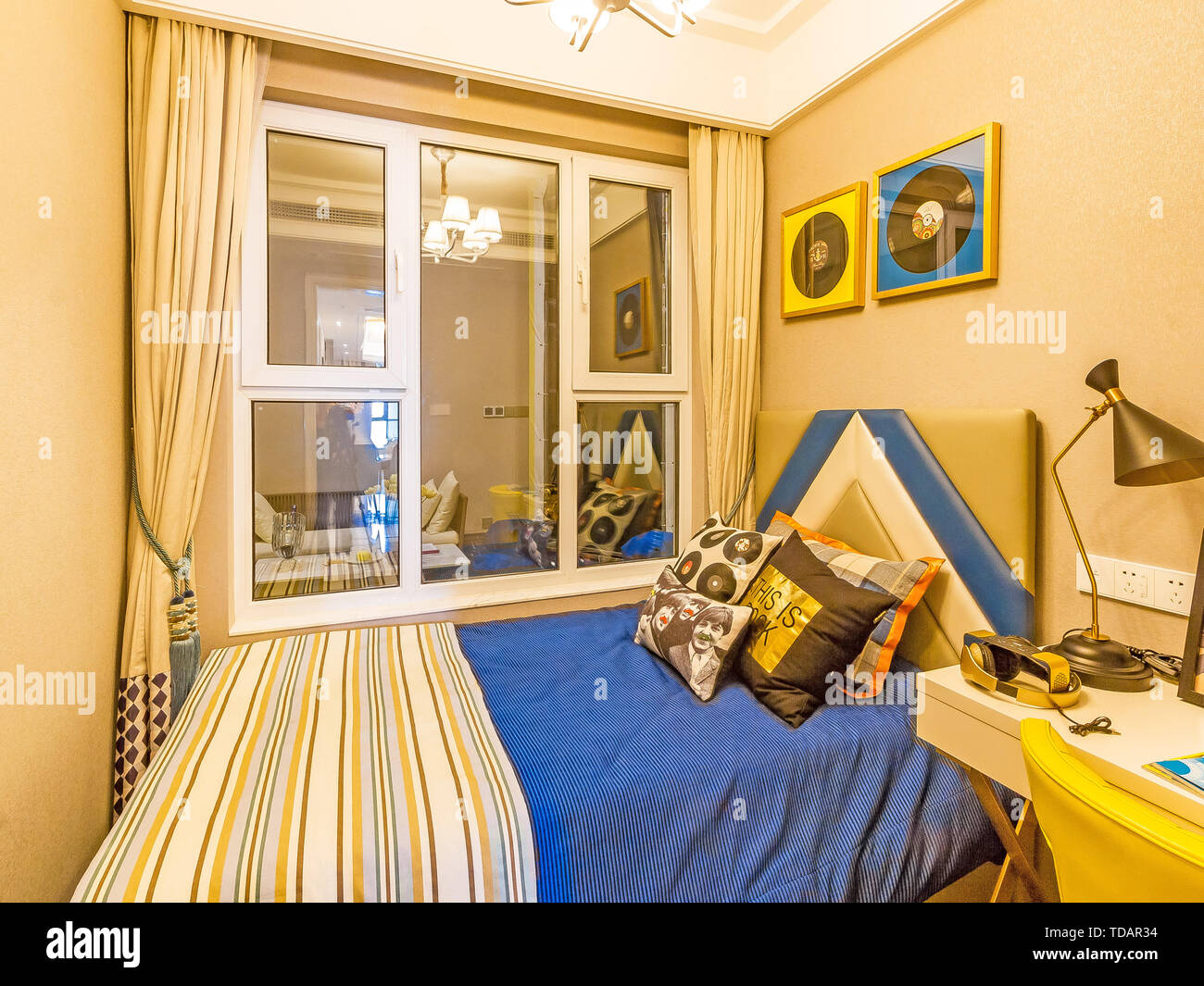 Bedroom, sleep, comfortable and comfortable rest environment, different ...