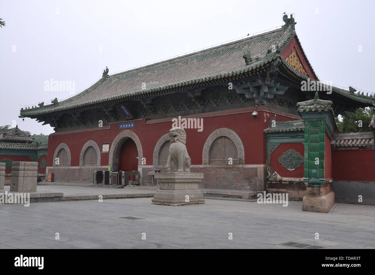 Great Buddha Temple in Zhengding, Hebei Province Stock Photo - Alamy