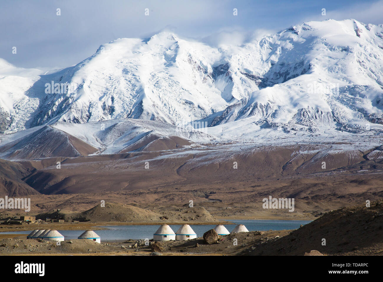 Scenery of Mushtag Snow Mountain in Xinjiang Stock Photo - Alamy