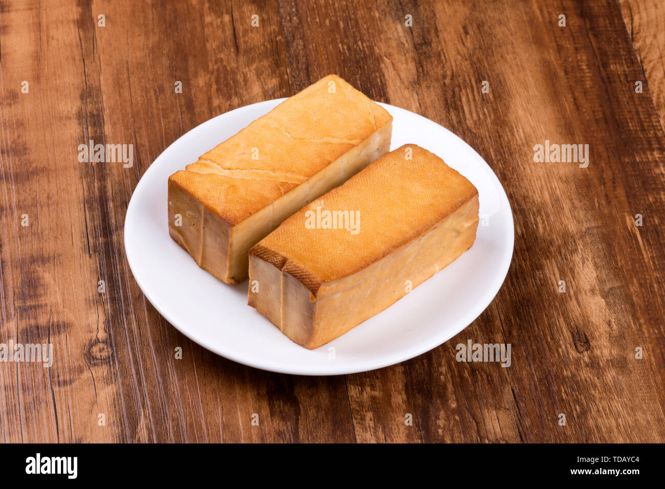 Dried bean curd skin hi-res stock photography and images - Alamy
