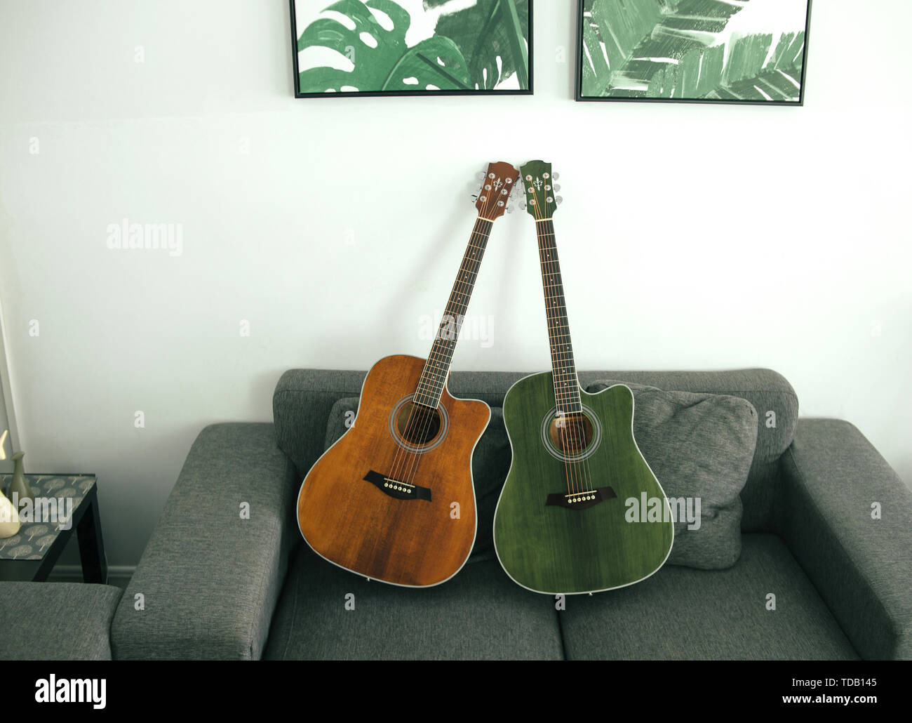 Guitar Instruments, Sound Music, Sound, Bow String Instruments. No one ...