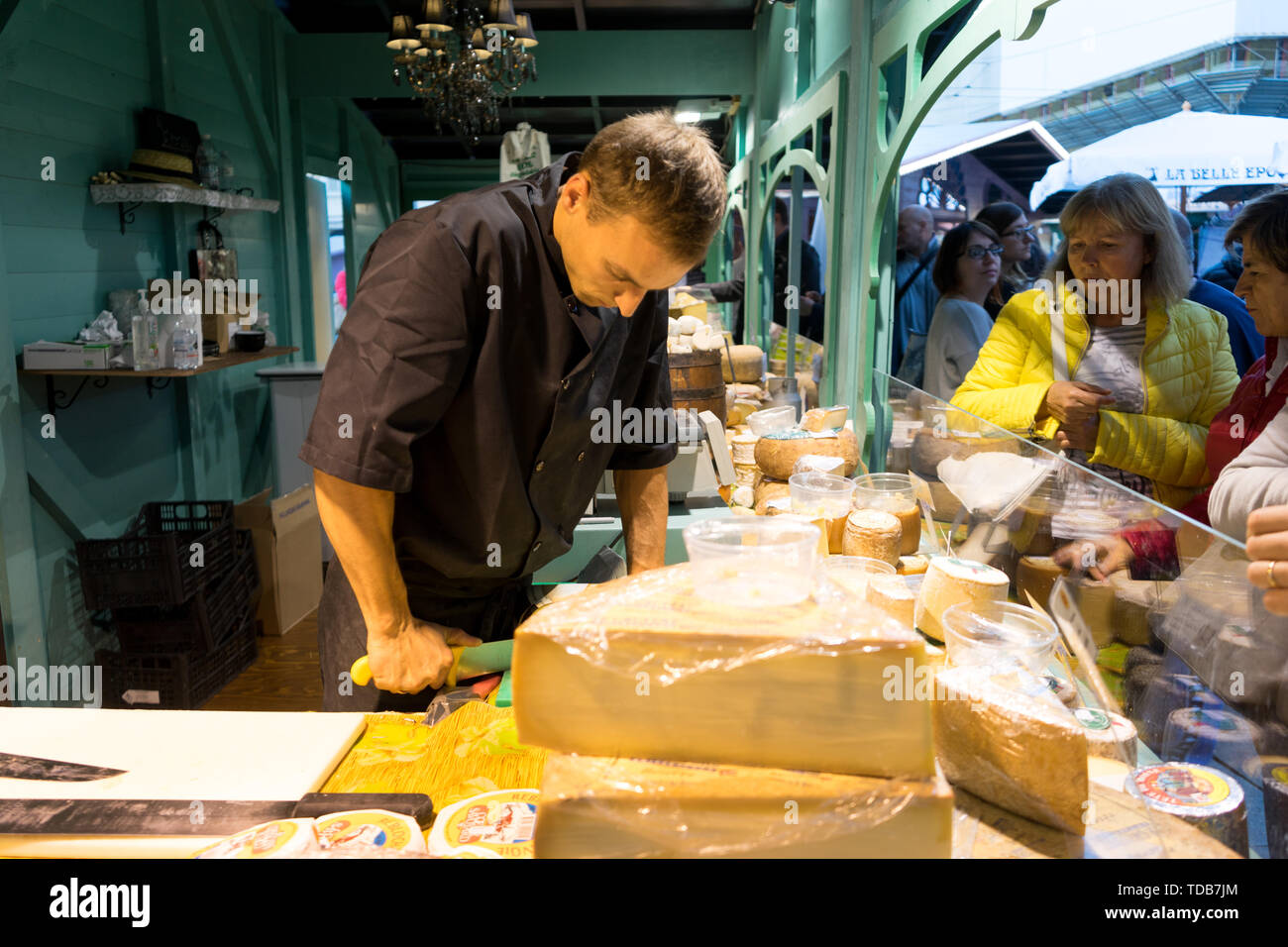 Busy food market in photography Stock Photo - Alamy