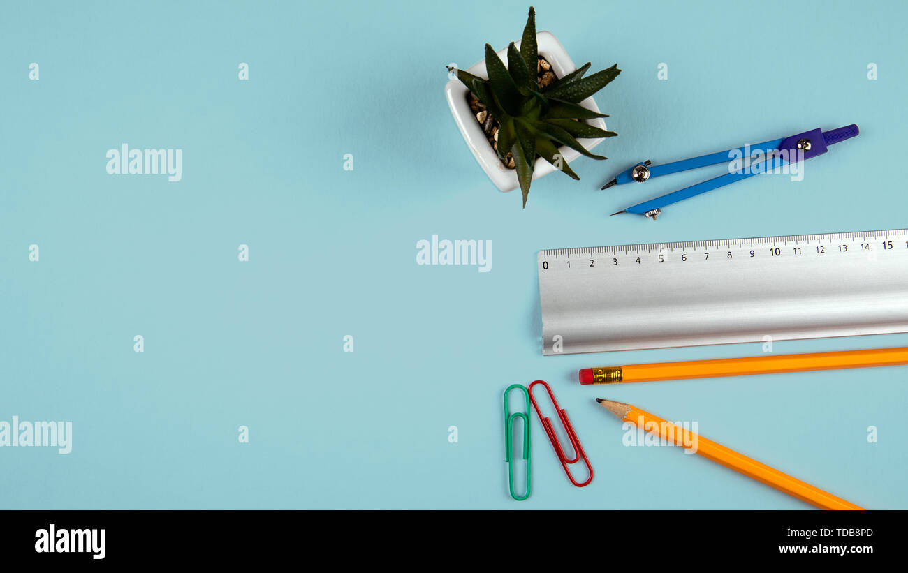 Minimal work space, flat lay photo of workspace desk Stock Photo - Alamy