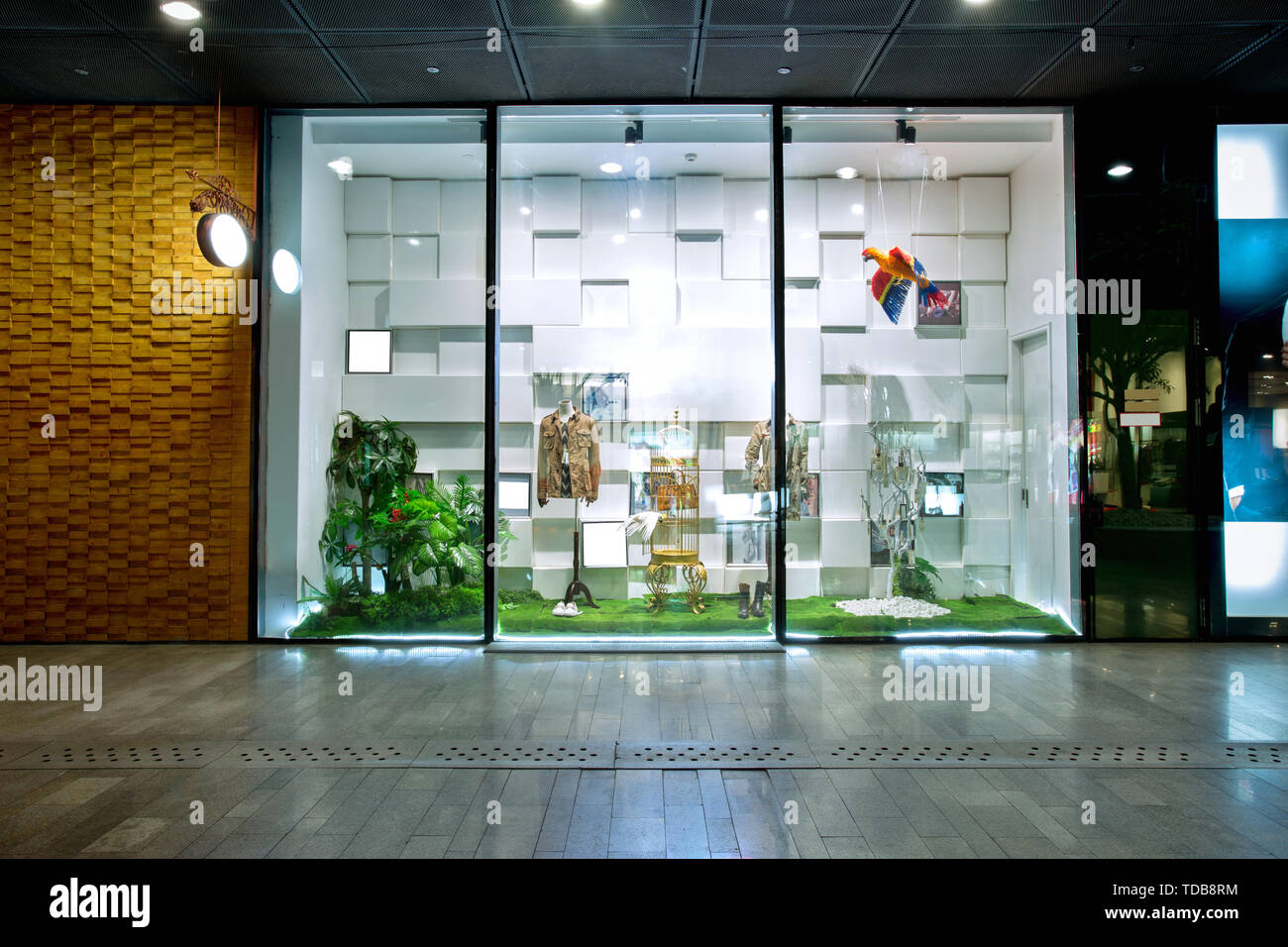 Show window in modern shop Stock Photo - Alamy