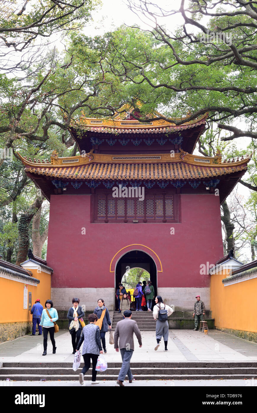 Putuo mountain hi-res stock photography and images - Alamy
