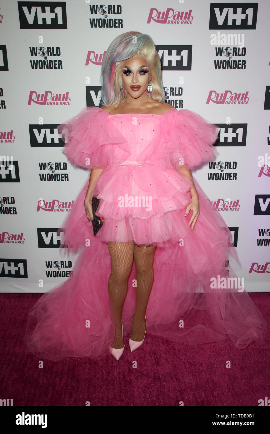 "RuPaul's Drag Race" Season 11 Finale Taping Featuring: Ariel Versace ...