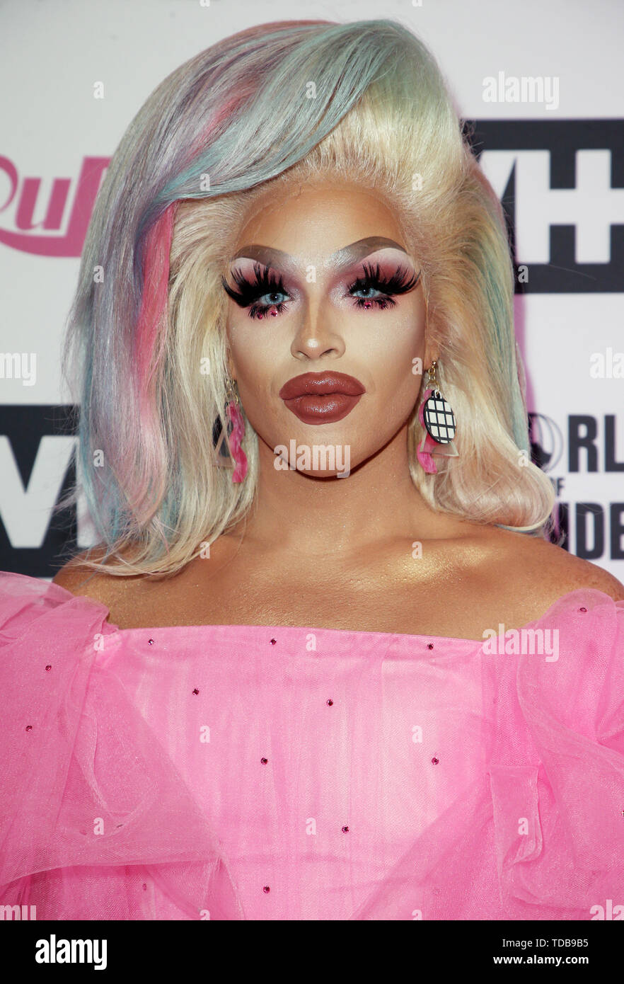 "RuPaul's Drag Race" Season 11 Finale Taping Featuring: Ariel Versace ...