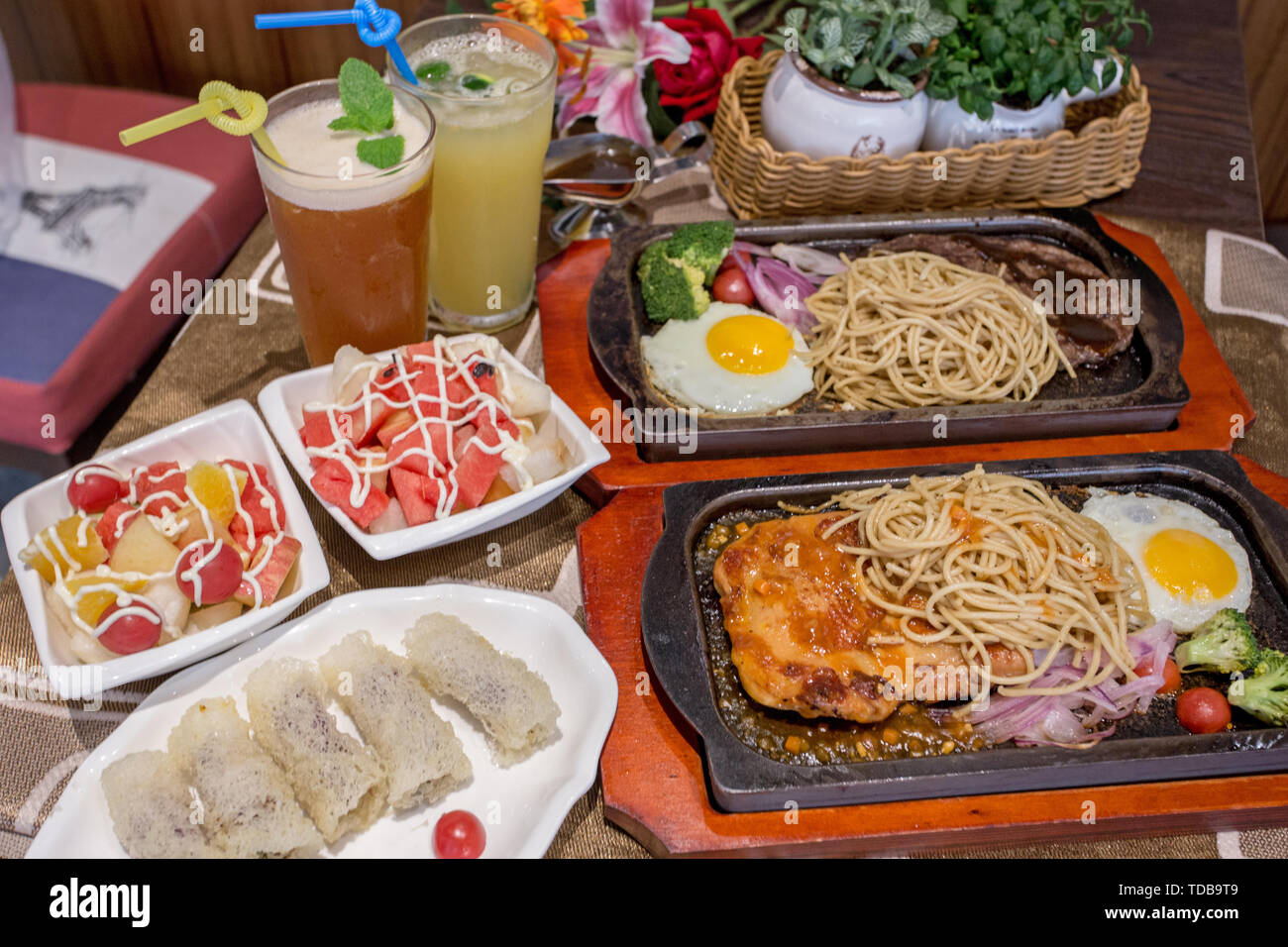 Food Menu, Restaurant Menu, Group Purchase Menu Stock Photo - Alamy