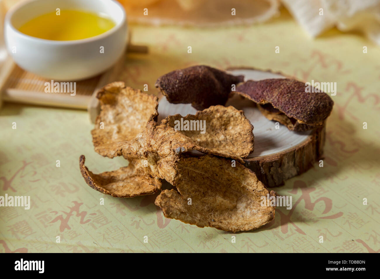 Traditional Chinese medicine single close-up Chen Pei Stock Photo - Alamy