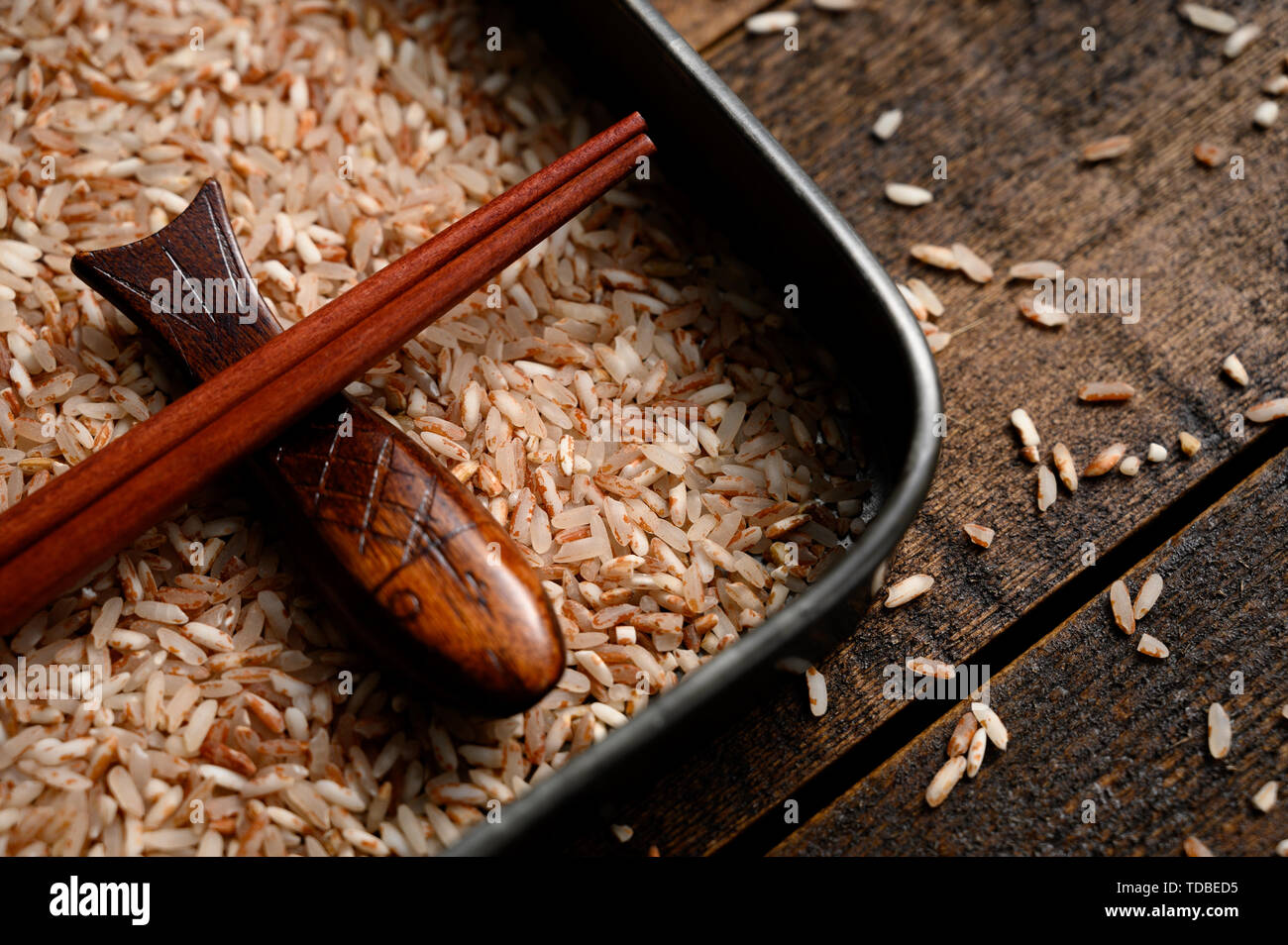 Red rice grain Stock Photo - Alamy