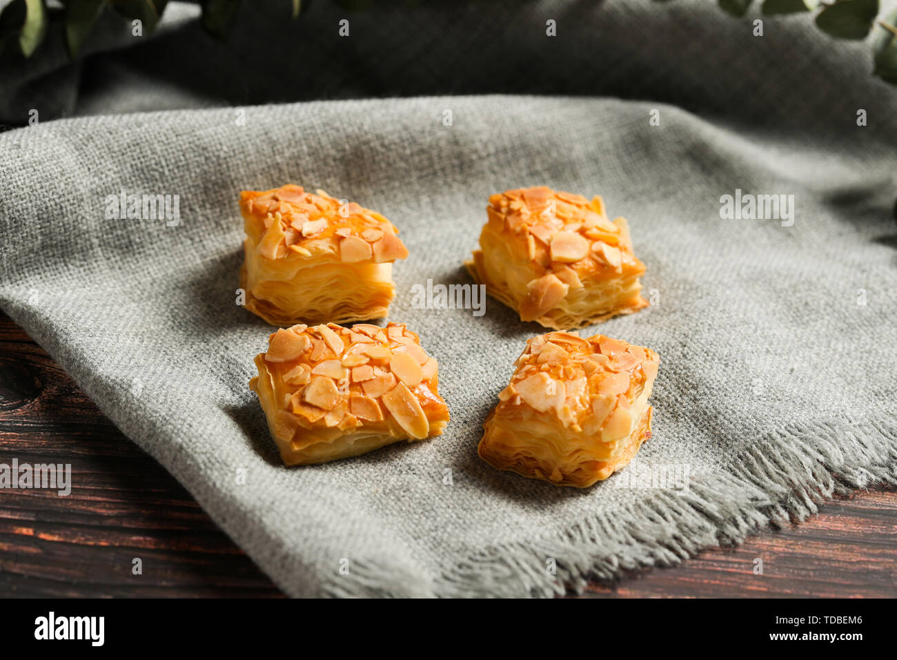 Thousand layer cake hi-res stock photography and images - Alamy