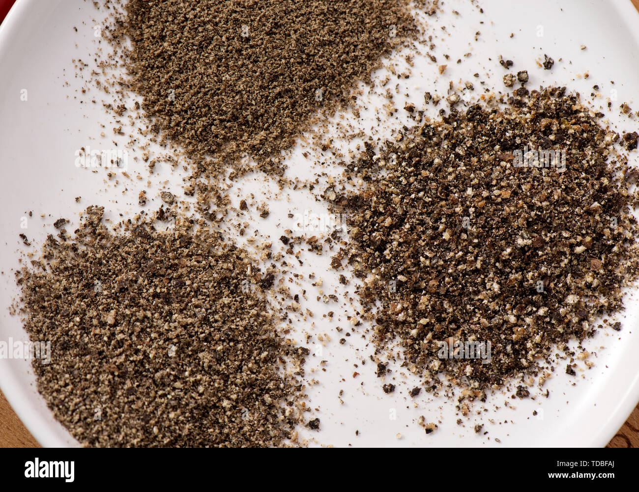 Grounding coffee hi-res stock photography and images - Alamy