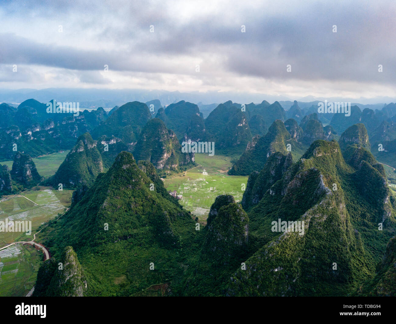Ten li galleries hi-res stock photography and images - Alamy