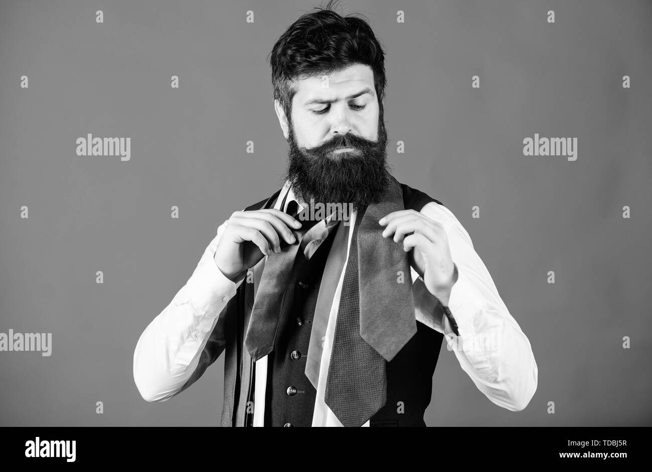 How to choose right tie. Classic style. How to match necktie with shirt ...