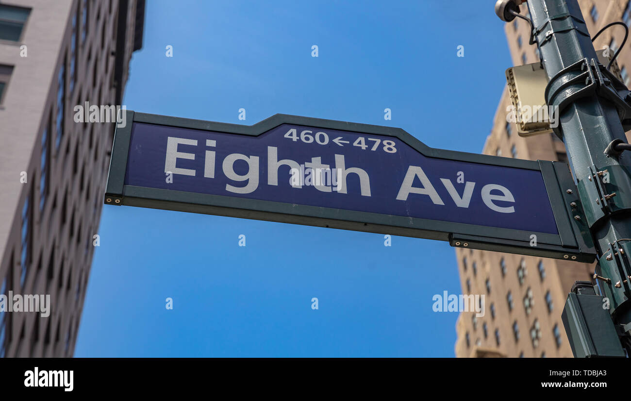 8 ave sign hi-res stock photography and images - Alamy