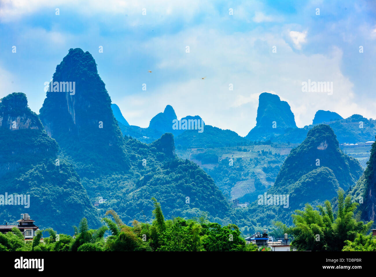 Xingping ancient town hi-res stock photography and images - Alamy