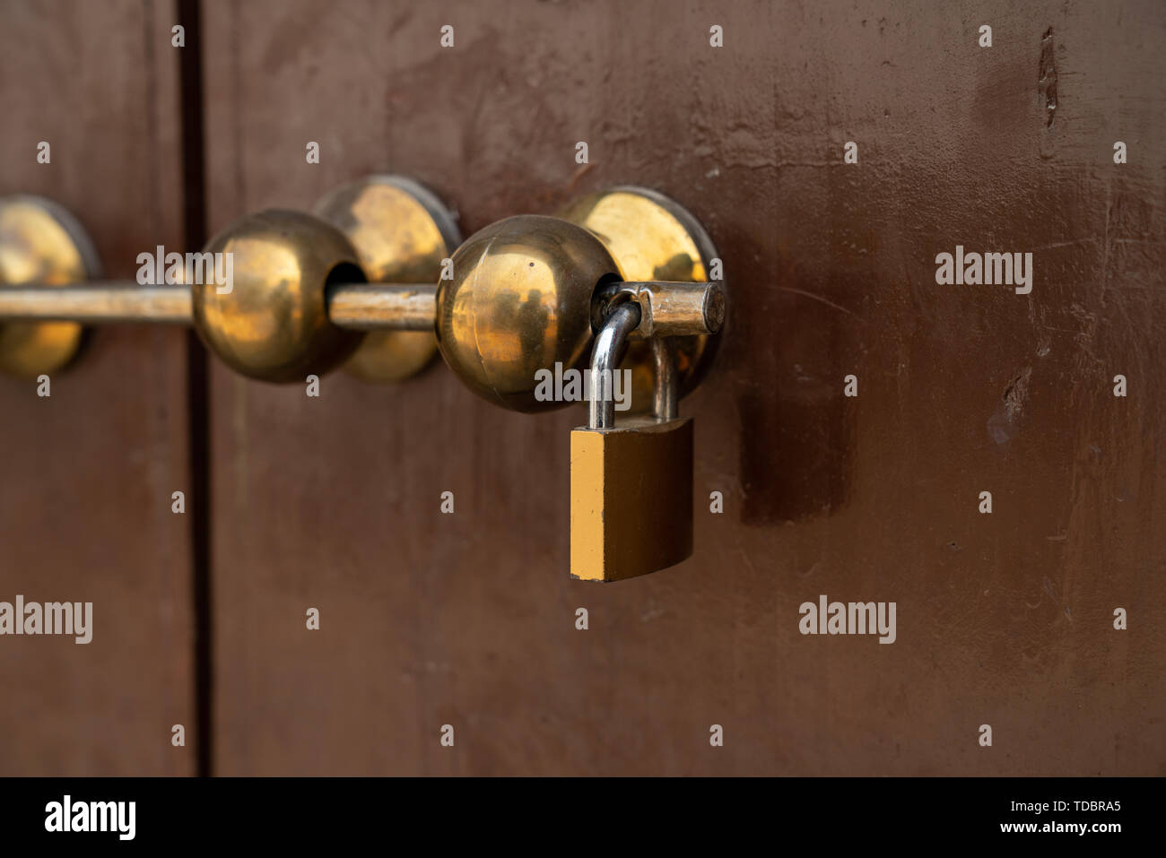 Copper gate hi-res stock photography and images - Alamy