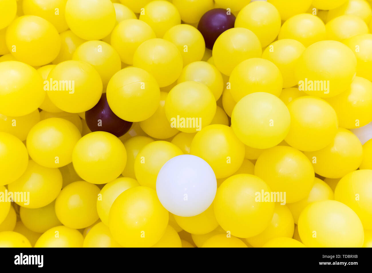Yellow balloons hi-res stock photography and images - Alamy