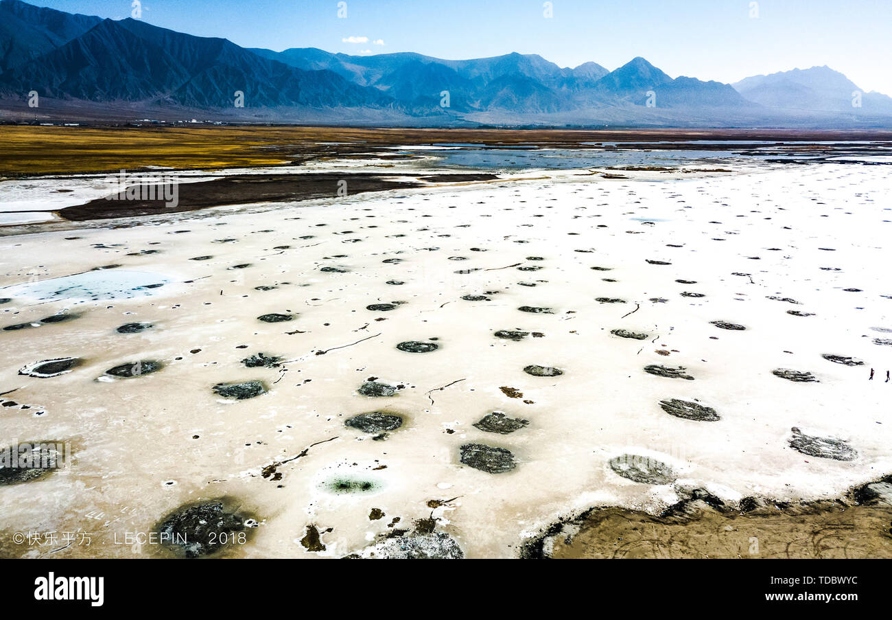 Comfortable weather with qinghai lake hi-res stock photography and ...