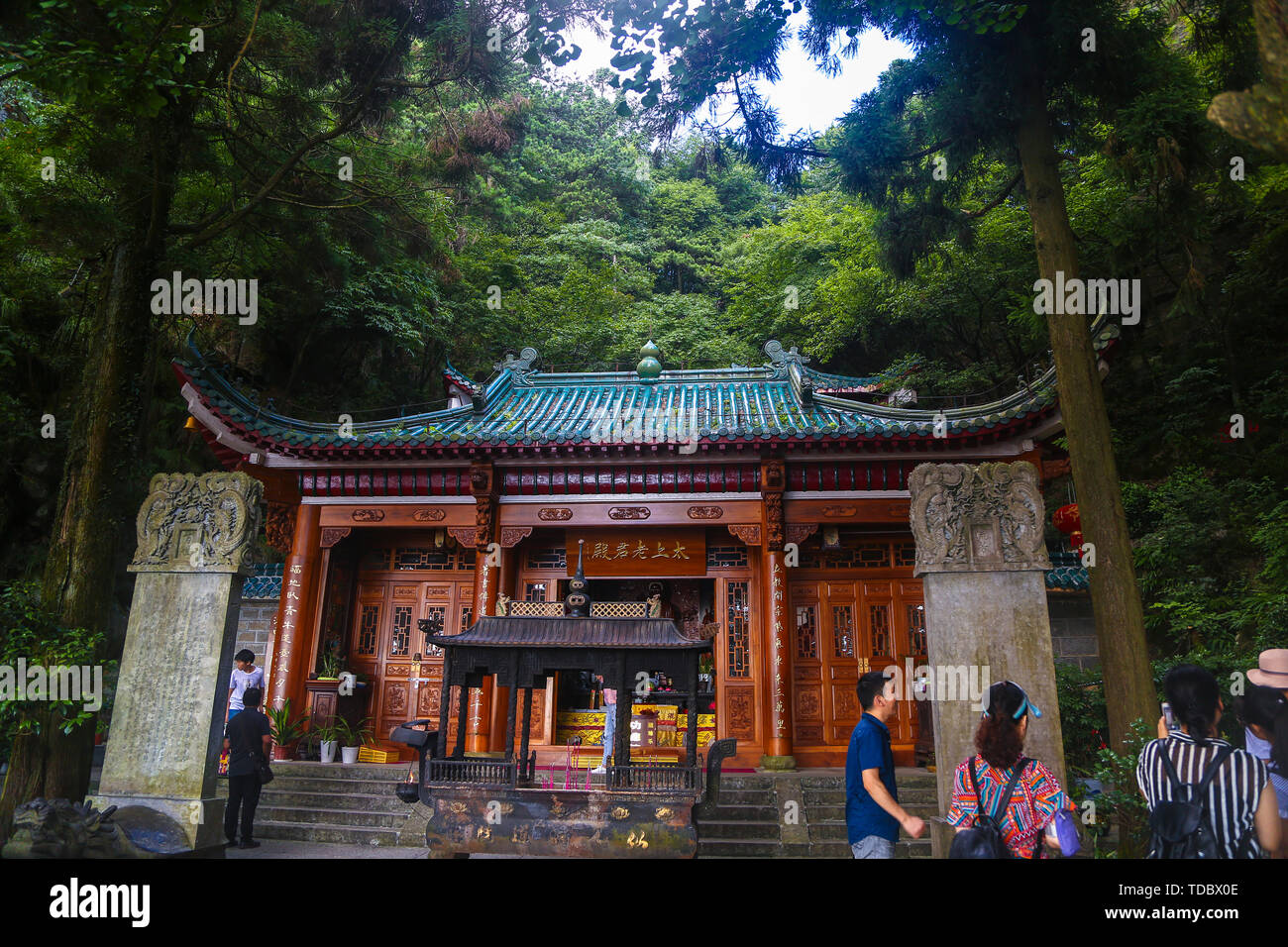Jiangxi Lushan scenery picture, including Pokou scenic map, embroidery ...