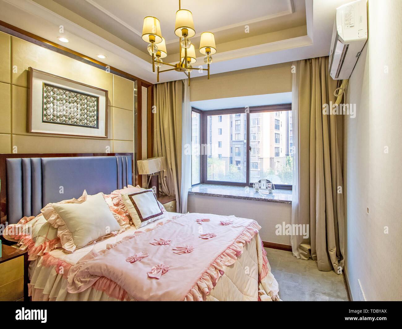 Bedroom, sleep, comfortable and comfortable rest environment, different ...