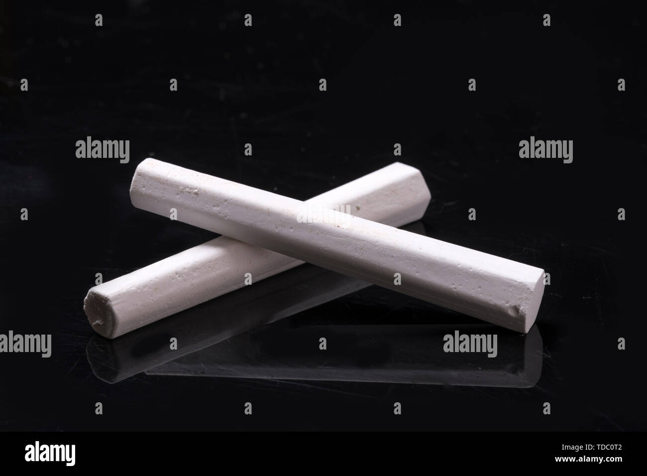Dustless chalk hi-res stock photography and images - Alamy